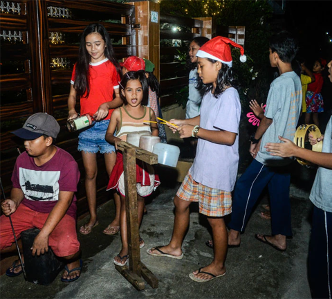 Pasko sa Pinas: Unique Christmas Traditions that Filipinos Observe ...